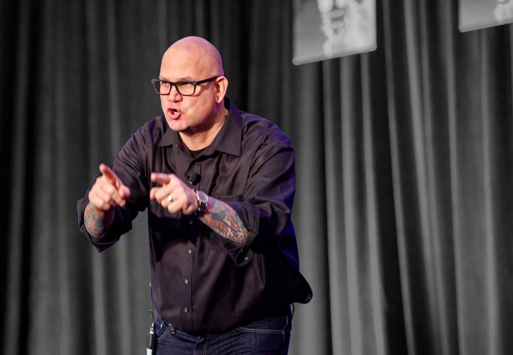 homepage-new2023 - Dr. Dewett